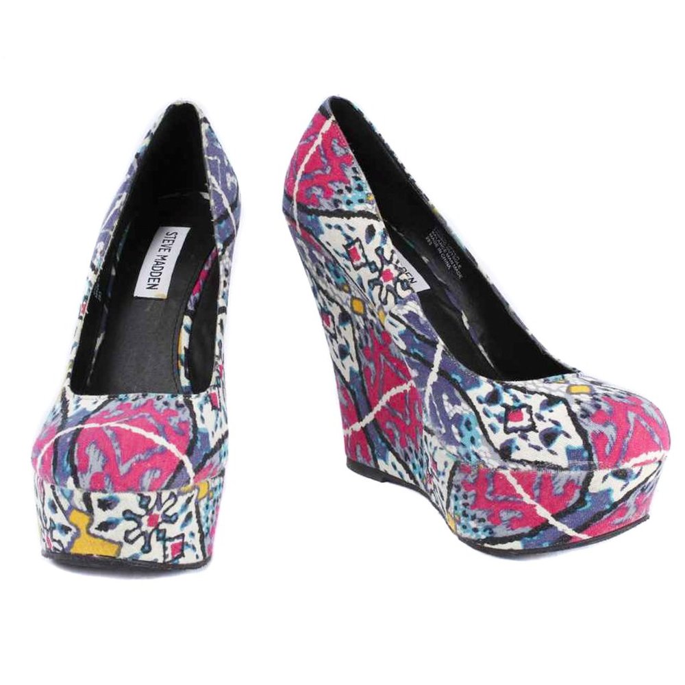 Steve Madden Colorful Ikat Tribal Pattern Rounded Toe… - Gem